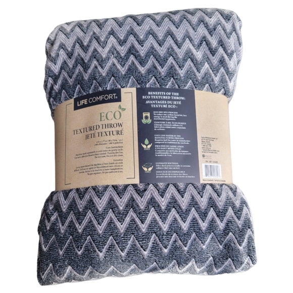 Life Comfort | Bedding | Life Comfort Eco Textured Throw With Grey Zig ...